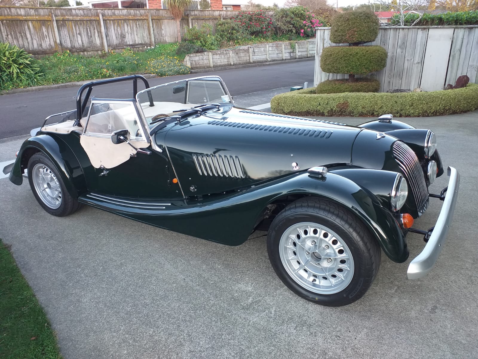 MG, Triumph, Classic Mini, Morris Minor, Jaguar, Austin Healey, Rover ...